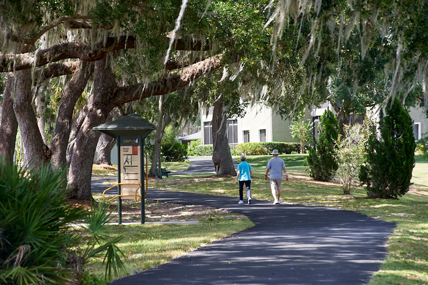 Activities | Lake Port Square Senior Living